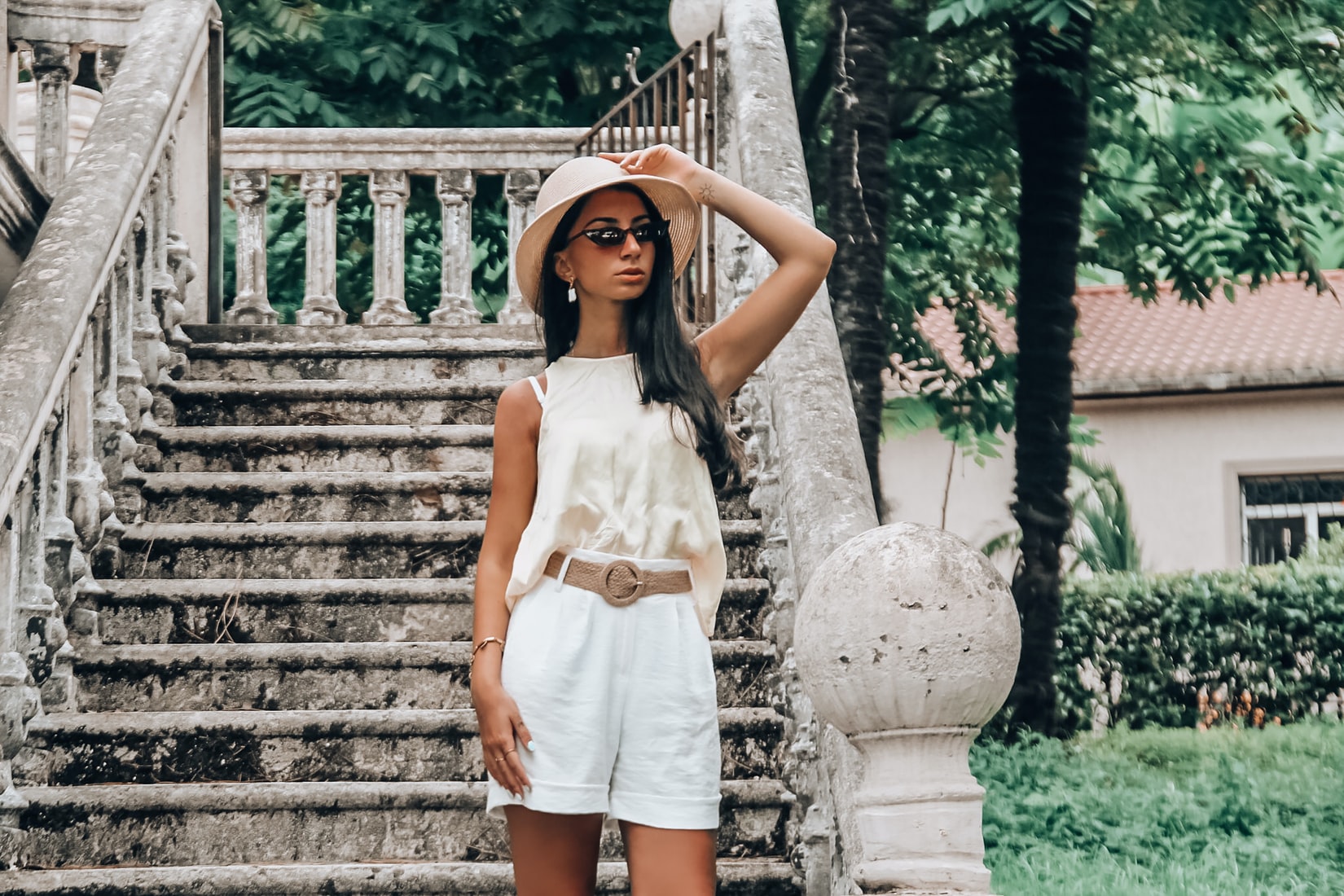 How to choose summer hats for protection and style